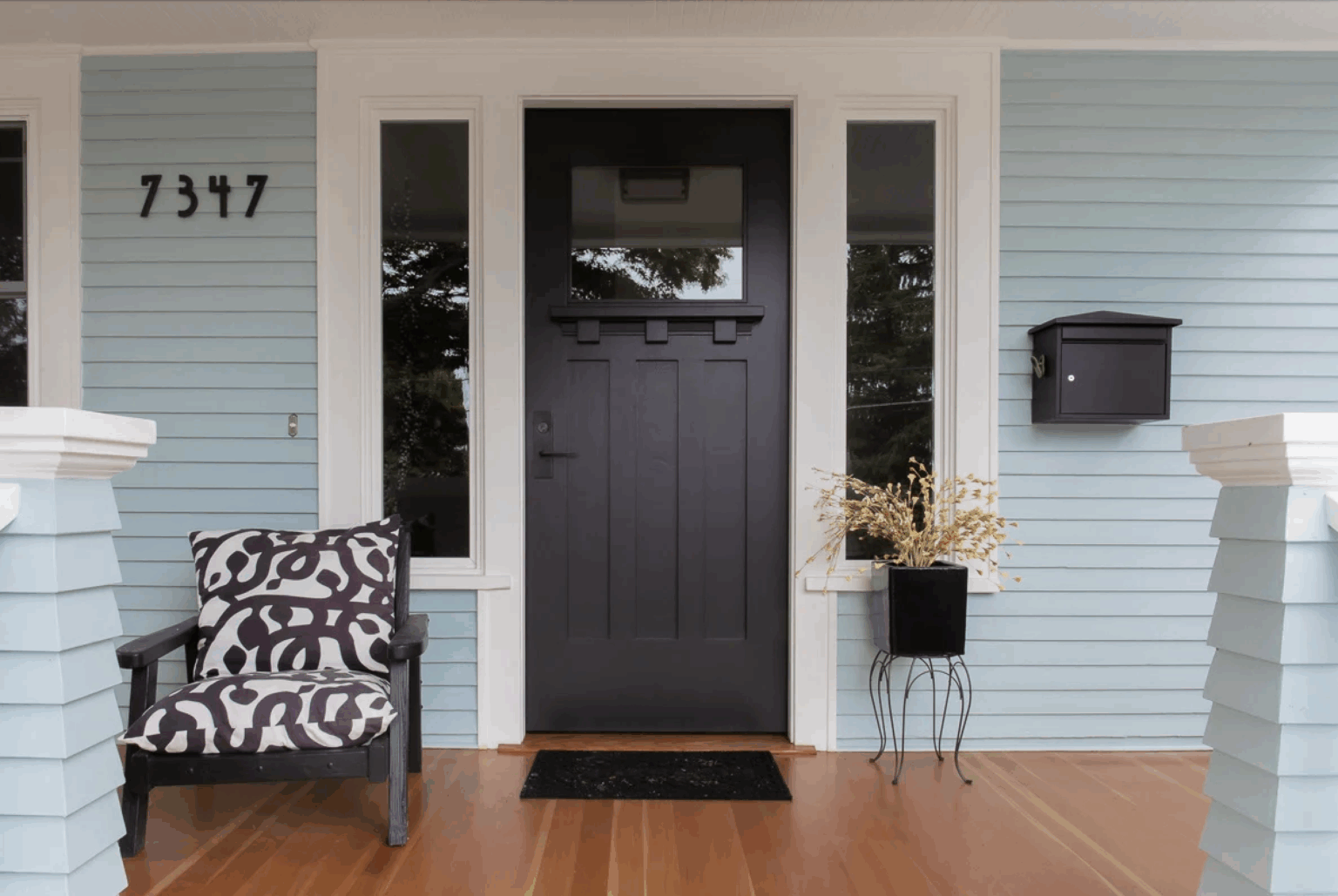 10 Coastal Blue Paint Colors - Amykranecolor.com